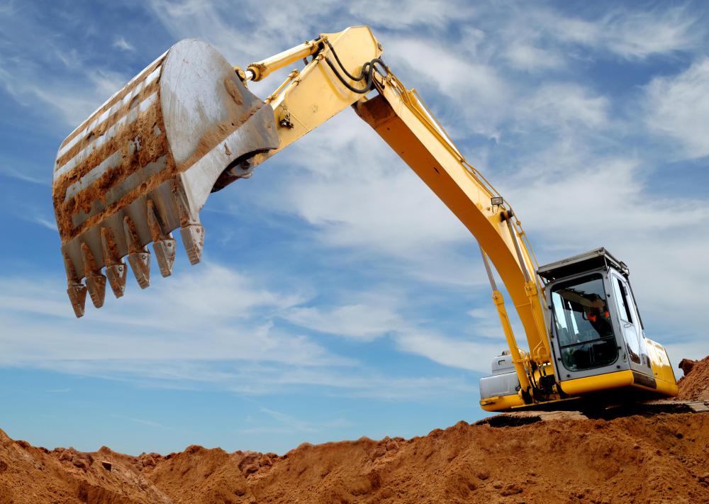Drag line or traction excavator - Al Moezzi Liebher